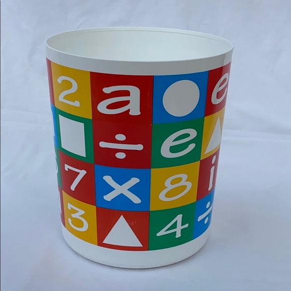 Tupperware | Accents | Kids Tupperware Abcs Wastebasket 55l Trash Can ...